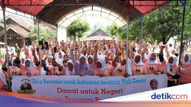 Gelar Doa Bersama, Emak-Emak Indramayu Dukung Ganjar Nyapres