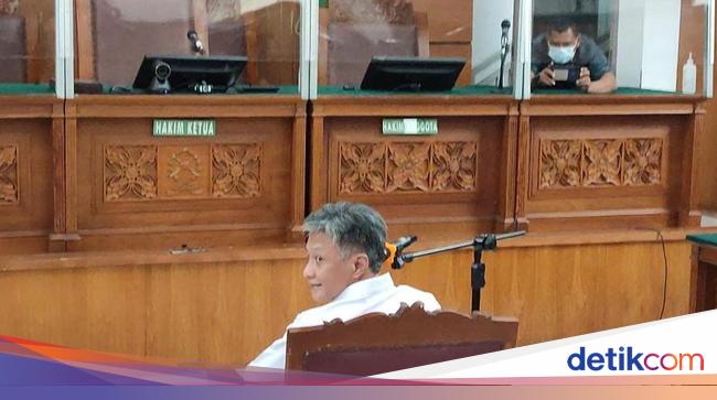 Brigjen Hendra Kurniawan Didakwa Merintangi Kasus Pembunuhan Yosua! Brigjen Hendra Kurniawan Didakwa Merintangi Kasus Pembunuhan Yosua!