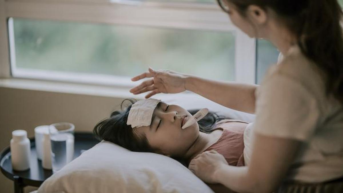 Kompres untuk Demam dengan Air Panas atau Dingin, Efektif?