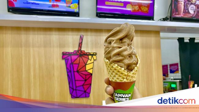 Sluurp! Dingin Manis Es Krim Milo Cone Rp 8.000 yang Lagi Hits
