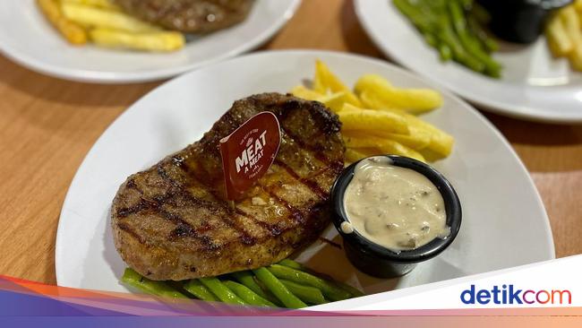 Empuk Juicy! Sirloin Saus Jamur Enak Dijual di Warung Tenda Sunter