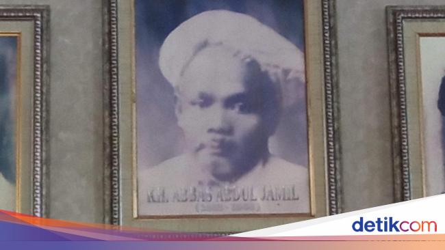 Cerita Bakiak dan Gerak Kilat KH Abbas Abdul Jamil Saat Perang