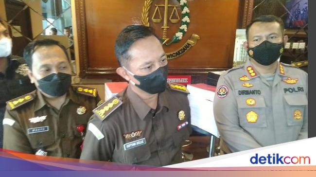 Polisi Serahkan Berkas Perkara 6 Tersangka Kanjuruhan Ke Jaksa