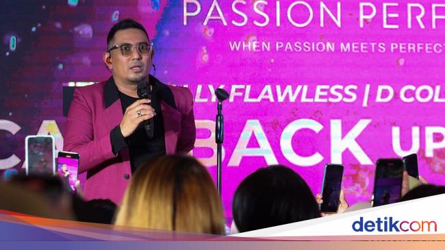 Rio Febrian Ngeri Pakai Cincin Berlian Hitam Rp 90 Juta di Panggung