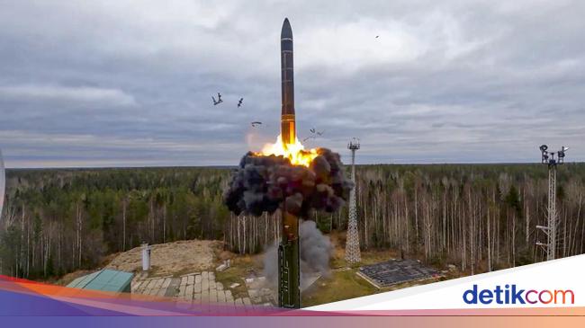 Rusia Kerahkan Senjata Nuklir Taktis ke Dekat Perbatasan Negara NATO!