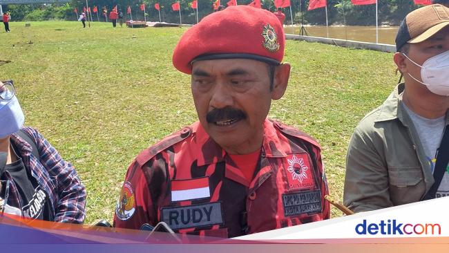 45 Tahun Kader PDIP, FX Rudy Pertama Disanksi Buntut Dukung Ganjar Nyapres