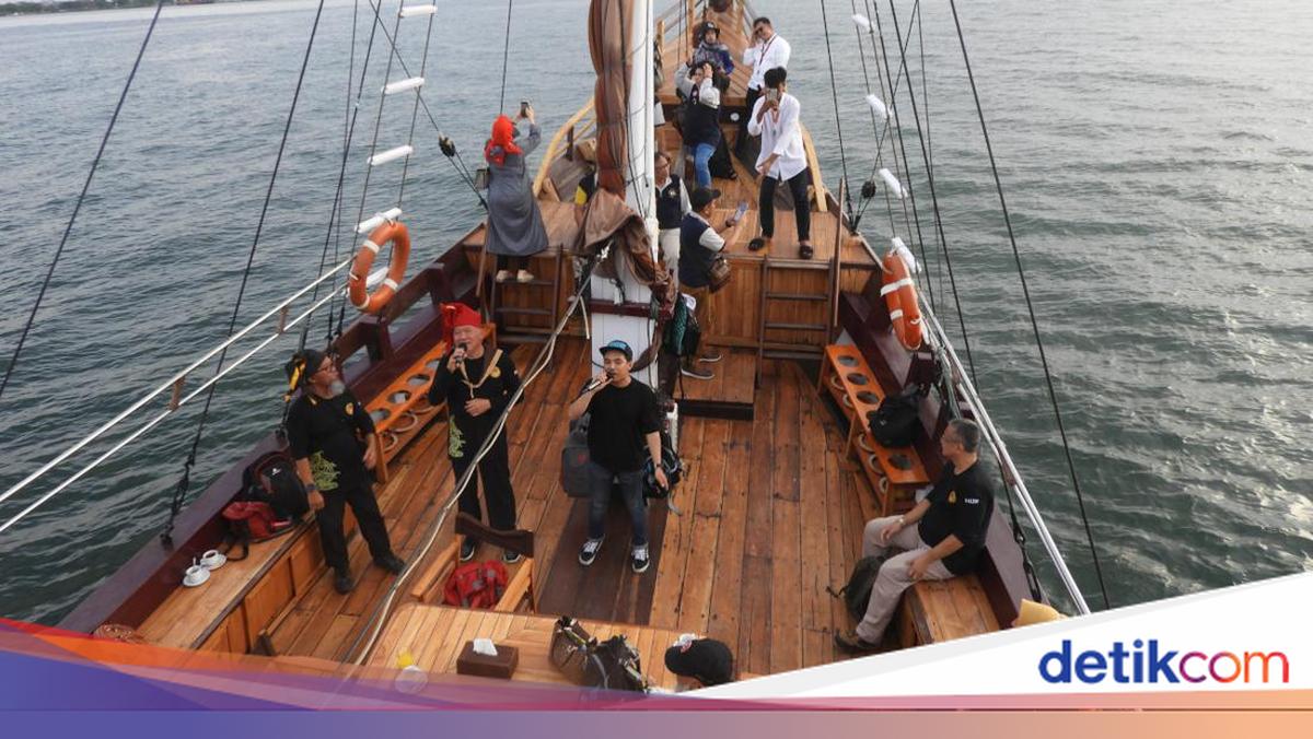 Tiga Jam Bersama Kapal Pinisi Pusaka Indonesia