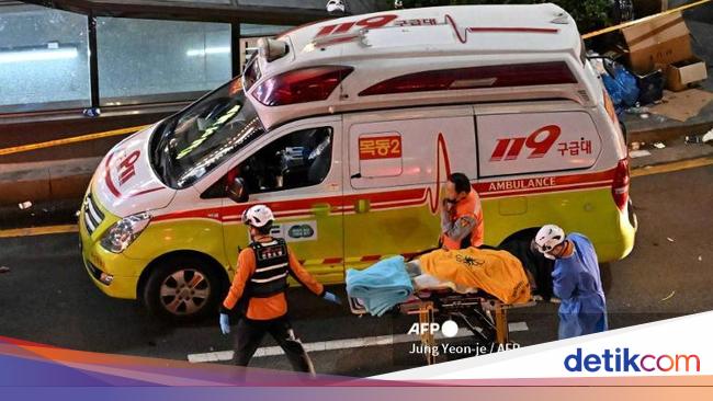 Potret Suasana Mencekam Tragedi Itaewon, 149 Tewas Diduga Serangan Jantung Potret Suasana Mencekam Tragedi Itaewon, 149 Tewas Diduga Serangan Jantung