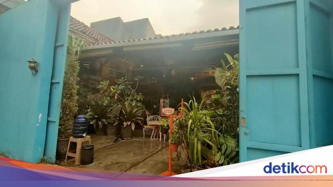 Nostalgia di Kafe Lambak, Konsepnya Jadul dengan Menu Pisgor Gula