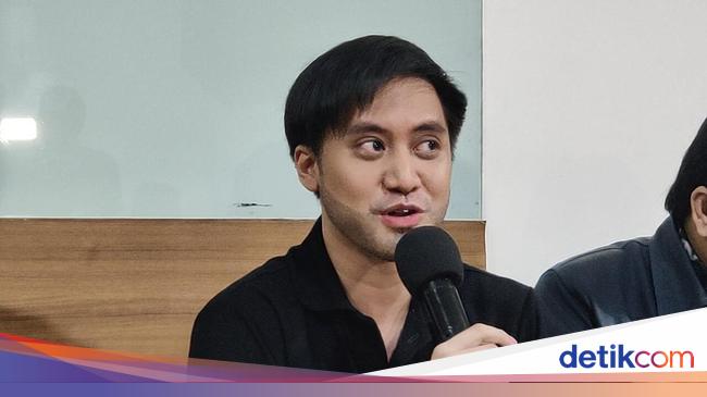 Kevin Aprilio Transplantasi Rambut Buat Nutupin Jidat Jenong