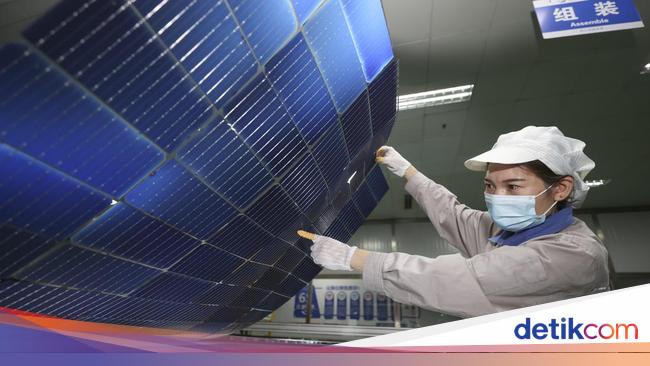 Intip Pembuatan Panel Surya Made in China