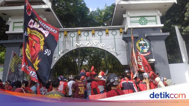 Ramai Ramai Desak Pembangunan Stadion Mattoanging Di Hut 107 Psm Makassar
