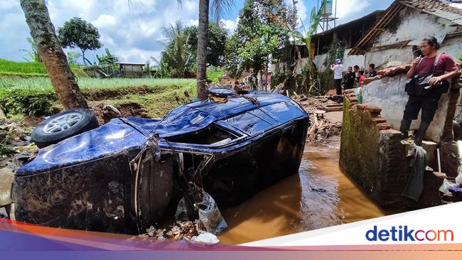 Update Banjir Bandang Banyuwangi: 3 Jembatan Putus-35 Rumah Hanyut
