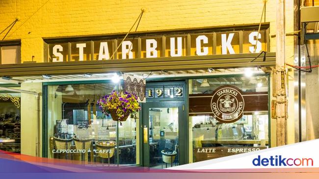 Ini Suasana Gerai Starbucks Pertama di Dunia yang Selalu Diantre