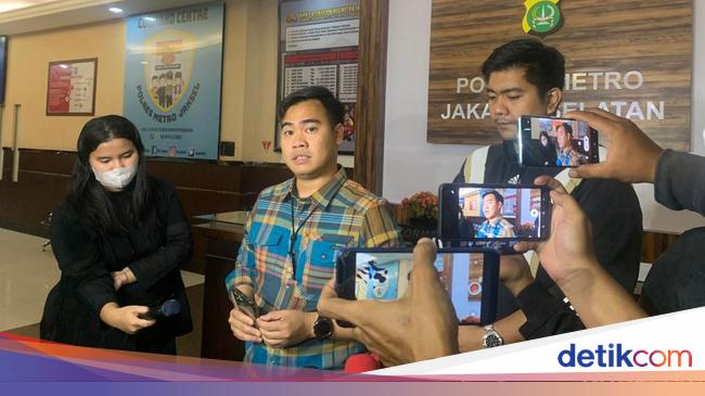 Motif Fans Leslar Hina Dewi Perssik di Medsos: Cari Perhatian