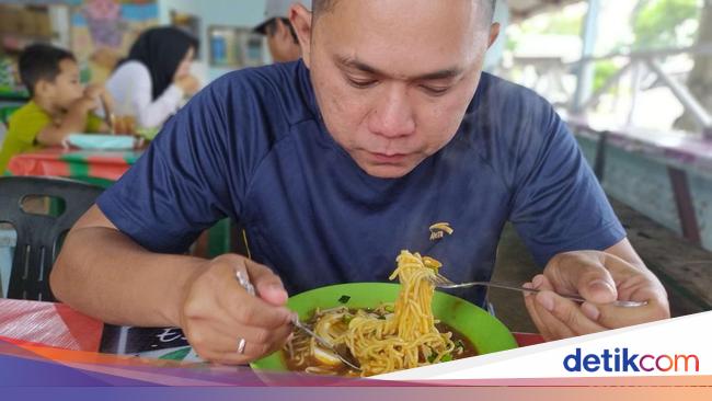 Menikmati Mie Lendir, Kuliner Khas Kepri yang Wajib Dicoba