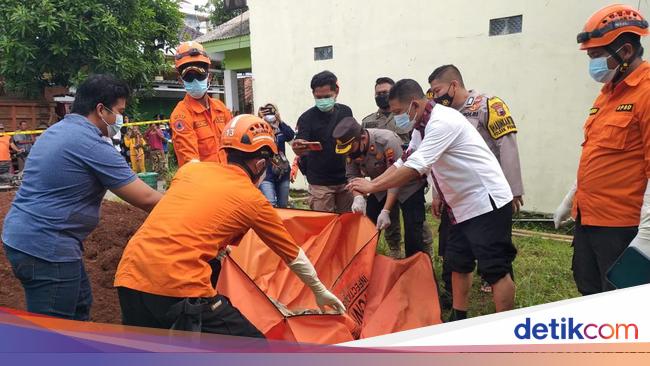 Mayat Pria Misterius Terbalut Jarik di Sumur Kendal Diduga Korban Pembunuhan
