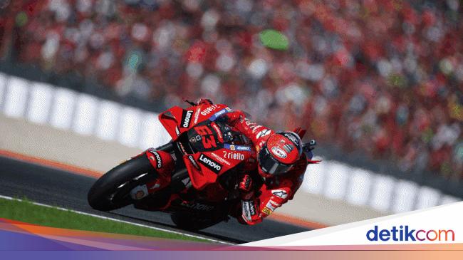 Potret Francesco Bagnaia, Sang Juara Dunia MotoGP 2022