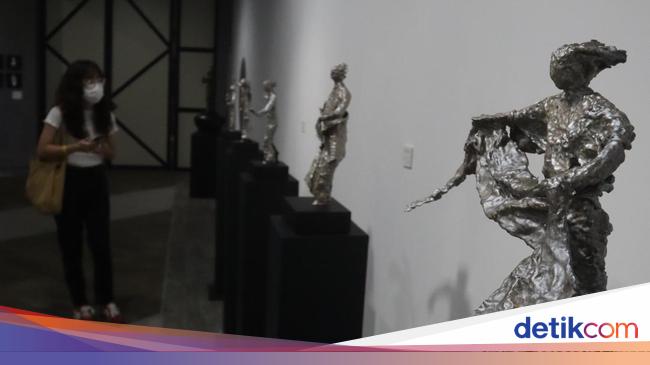 Melihat dari Dekat Patung Karya Dolorosa Sinaga di Nu Art Bandung