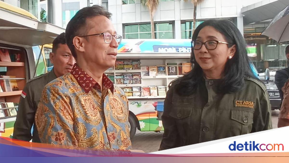CT ARSA Terjunkan 12 Relawan Pintar Mengajar, Menkes Budi Acungi Jempol