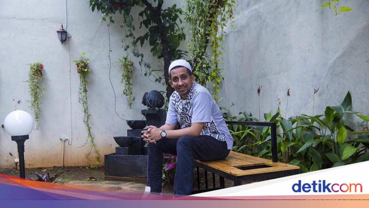 Husein Ja'far Al Hadar, Habib Berdarah Madura yang Namanya Kian Mengudara