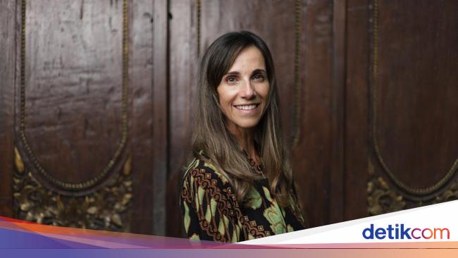 Bos WhatsApp Buka-bukaan Rencana Bisnis di RI hingga Perkara Eror