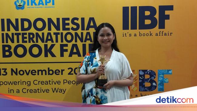 Chandra Bientang, Sang Penulis Pendatang Baru Raih Penghargaan IKAPI