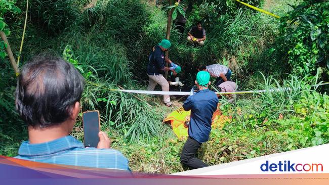 Penemuan Kerangka Mayat di Samping Selokan Bikin Geger Warga Serang Penemuan Kerangka Mayat di Samping Selokan Bikin Geger Warga Serang