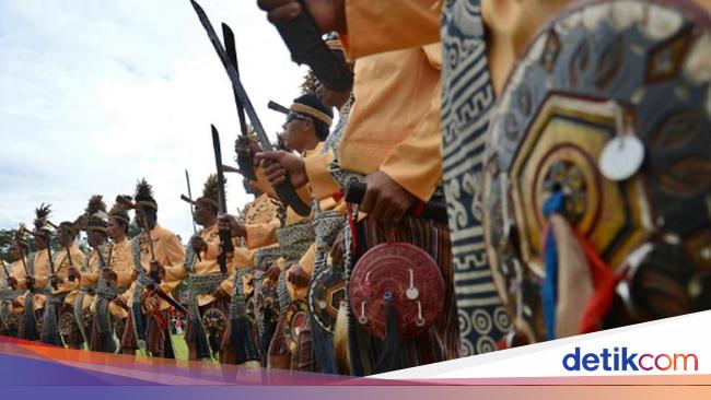 Mengenal Tari Manimbong, Tarian Syukuran Suku Toraja