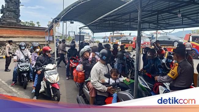 Kesibukan Aparat Kepolisian Amankan Gilimanuk Jelang KTT G20 Bali