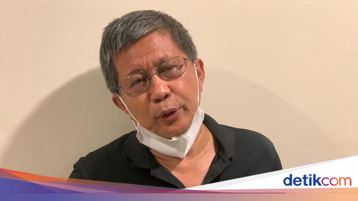 Respons Santai Rocky Gerung Usai Dilaporkan Dugaan Hina Jokowi: Hak Mereka
