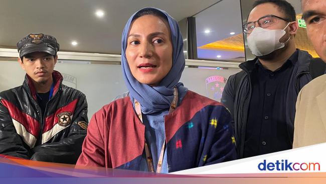 Rumah Keluarga Wanda Hamidah Digeruduk Puluhan Orang Lagi