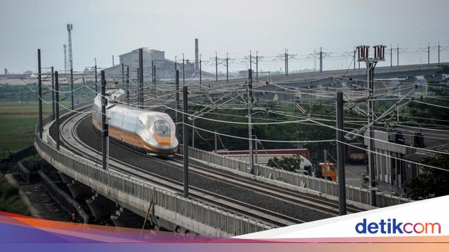 Beda Hitungan, RI-China Belum Sepakat soal Bengkak Biaya Kereta Cepat!