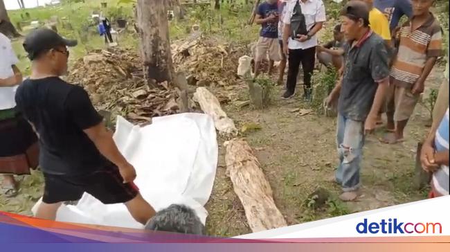 Penjelasan Ilmiah Kain Kafan Jenazah Utuh Meski Terkubur Belasan Tahun