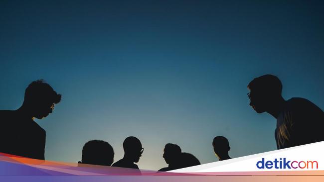 Konservatif Adalah: Ciri, Jenis, dan Mengapa Harus Diterapkan