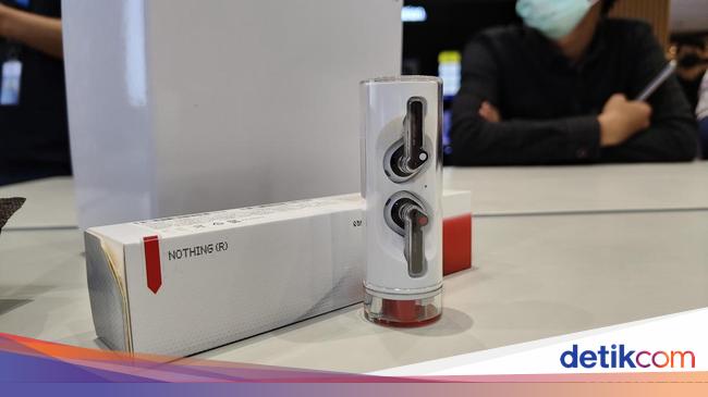 Nothing Ear Stick Dirilis, TWS Unik Bentuknya Mirip Lipstik