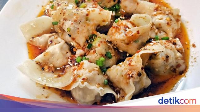 Resep Pangsit Udang Saus Szechuan yang Pedas Nampol