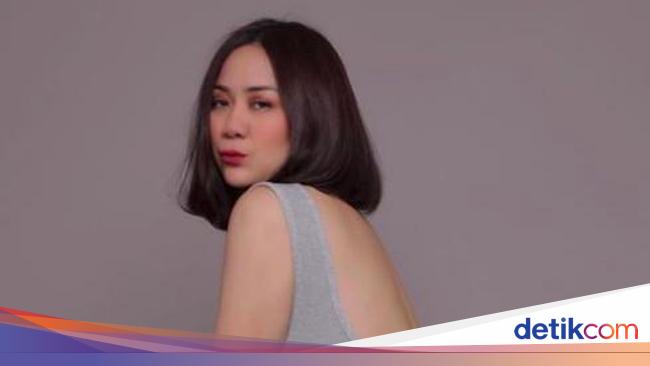 Tante Ernie Cerai Dari Irwan Usai 21 Tahun Menikah