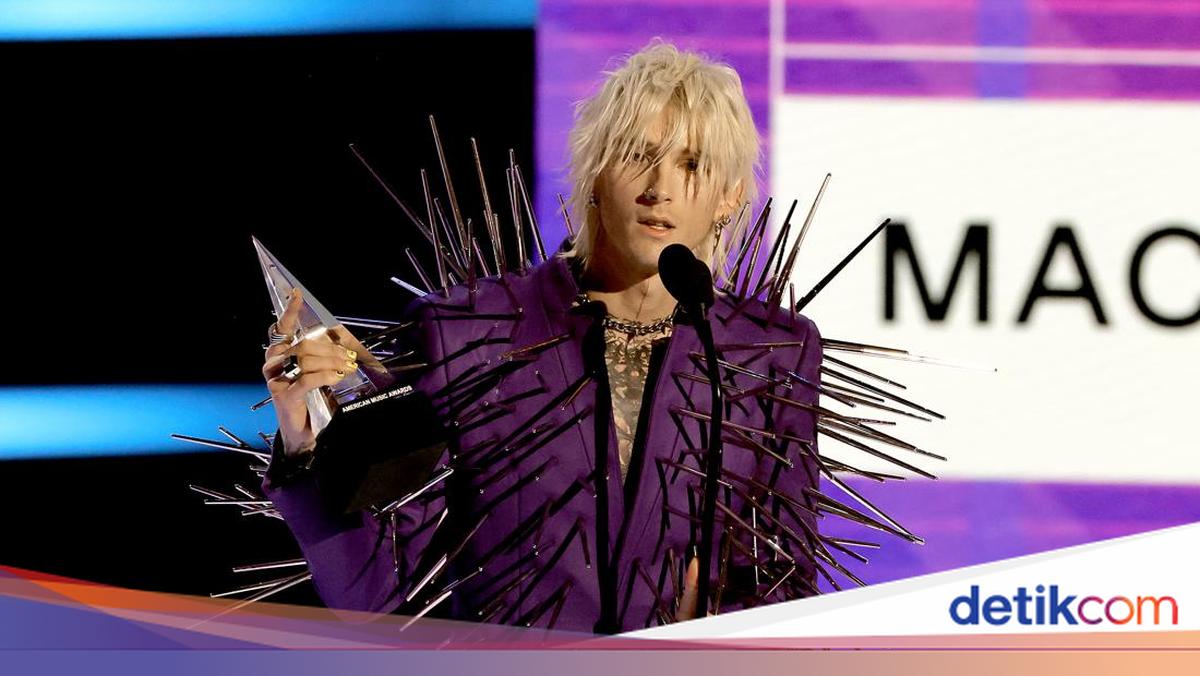 MGK Beri Ancaman Jika Tak Dapat Peran Link di Legend of Zelda