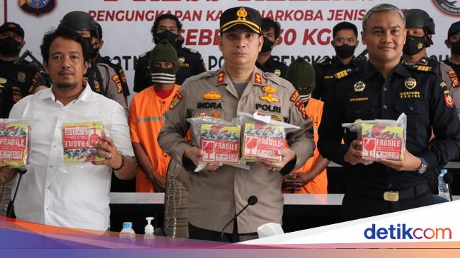 3 Kurir Dibekuk di Bengkalis, 30 Kg Sabu Disita Polisi