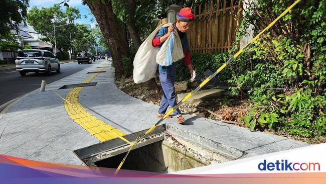 Hati-hati! Ada Lubang Menganga di Trotoar Jalan Agus Salim Jakarta Hati-hati! Ada Lubang Menganga di Trotoar Jalan Agus Salim Jakarta
