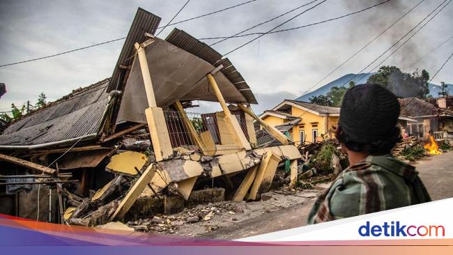 Ribuan Rumah Rusak Terdampak Gempa Cianjur Ribuan Rumah Rusak Terdampak Gempa Cianjur