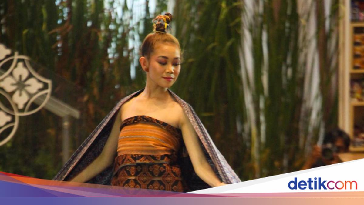 Mengenal Kain Tenun Sikka Khas NTT: Proses Pembuatan, Motif, dan Maknanya