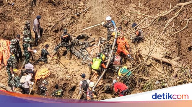 4 Jasad dalam Mobil Tertimbun Longsor di Cianjur Ditemukan