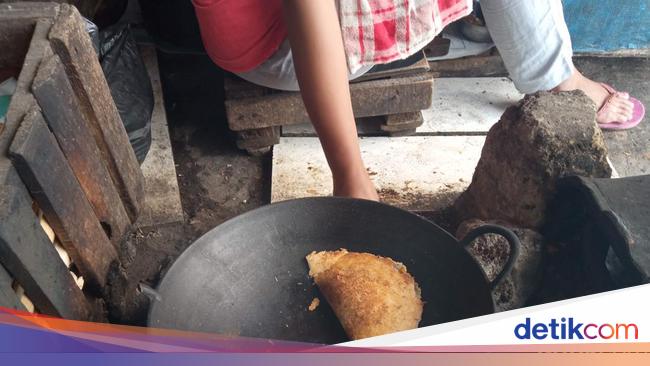 Manis dan Gurihnya Kue Tapel Khas Cirebon