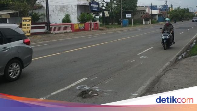 Pasutri Naik Motor Tertabrak Bus di Pasuruan, Istri Tewas-Suami Luka