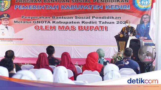 Bupati Kediri Kucurkan Bantuan Pendidikan Tahap Kedua ke 2.200 Pelajar
