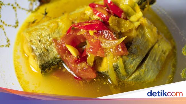 Resep Ikan Kuah Kunyit Asam Pedas yang Segar, Cocok untuk Makan Siang