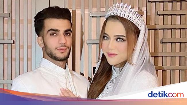 The Wedding of Queen Rizky Nabila and a Libyan Man Who Lasted 2 Days ...