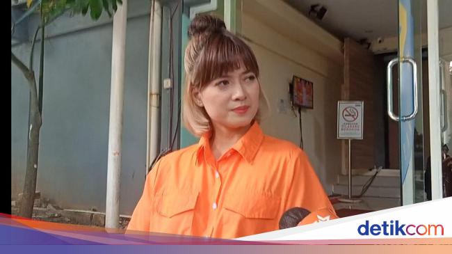 Seloroh Chika Jessica Nekat Ajak Song Joong Ki Nikah